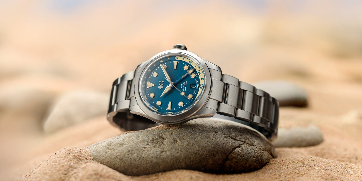 Top 5 Best Monochrome Watches | WatchGecko