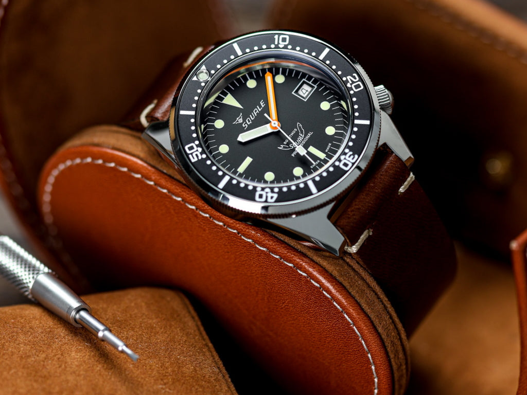 Squale 1521 Polished Case with Black Dial | WatchGecko