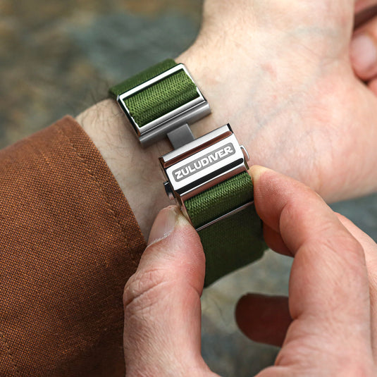 OCTOPOD Apex Nylon Watch Strap - Army Green | WatchGecko