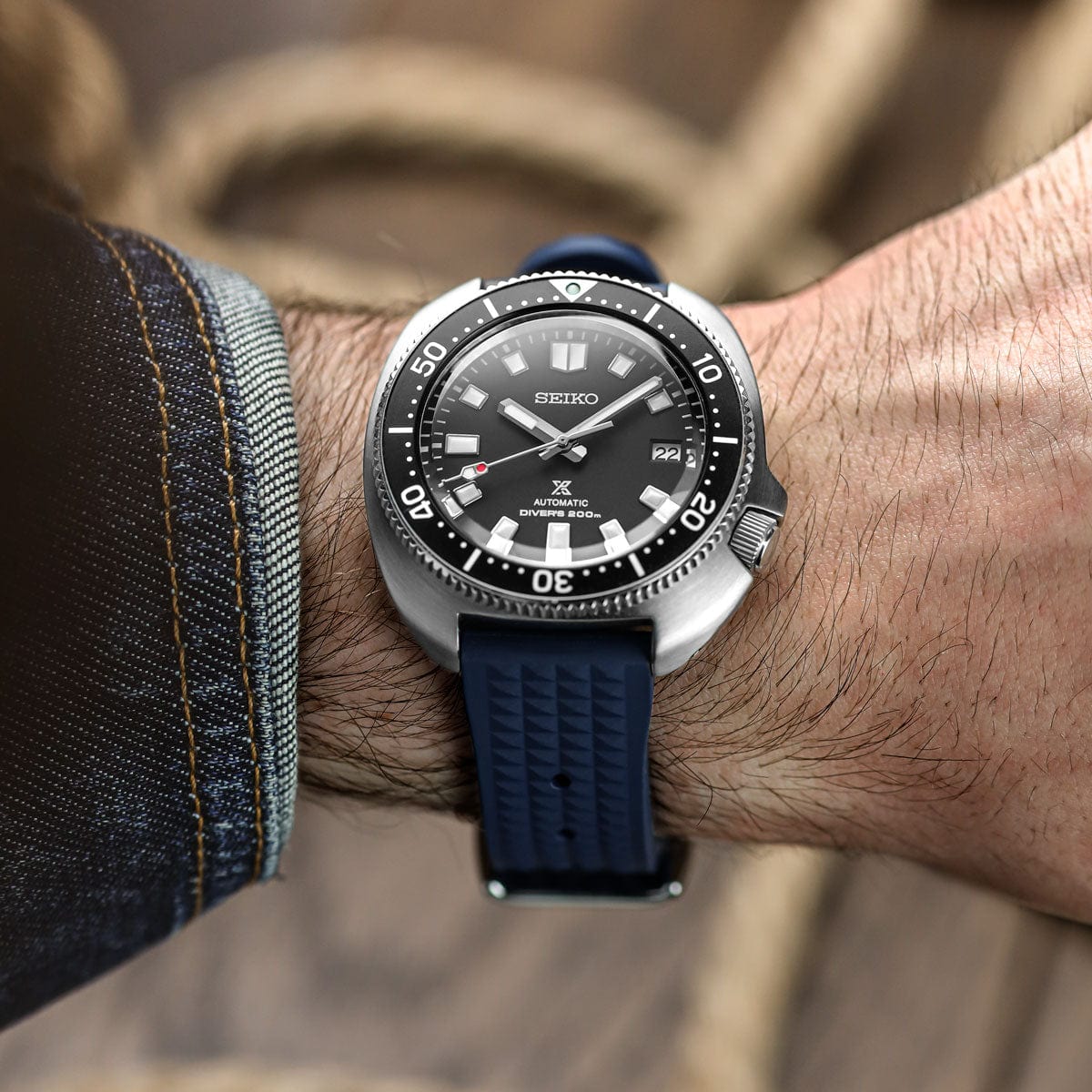 Seacroft Waffle Rubber Dive Watch Strap - Blue | WatchGecko