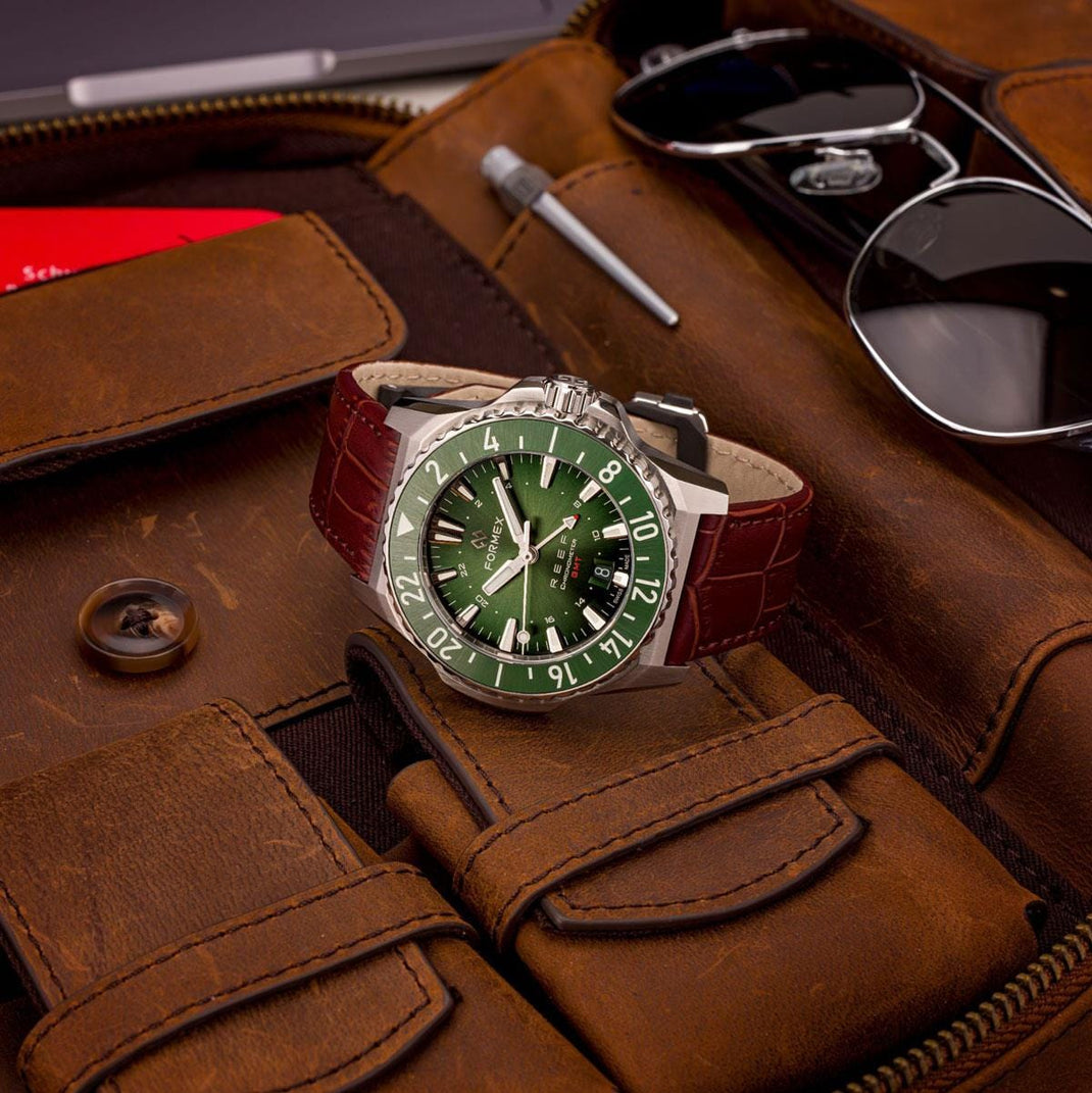 FORMEX REEF GMT - Black Dial with Rose Gold Elements - Stainless Steel ...